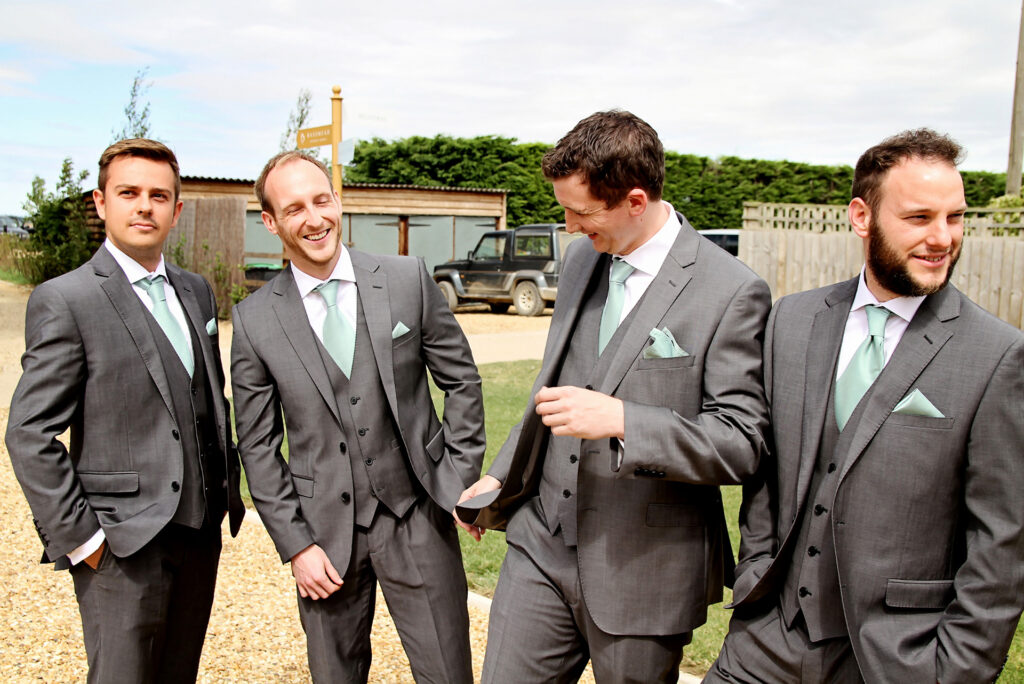 The Ultimate To-Do List For The Groom And His Groomsmen - WeddingStats