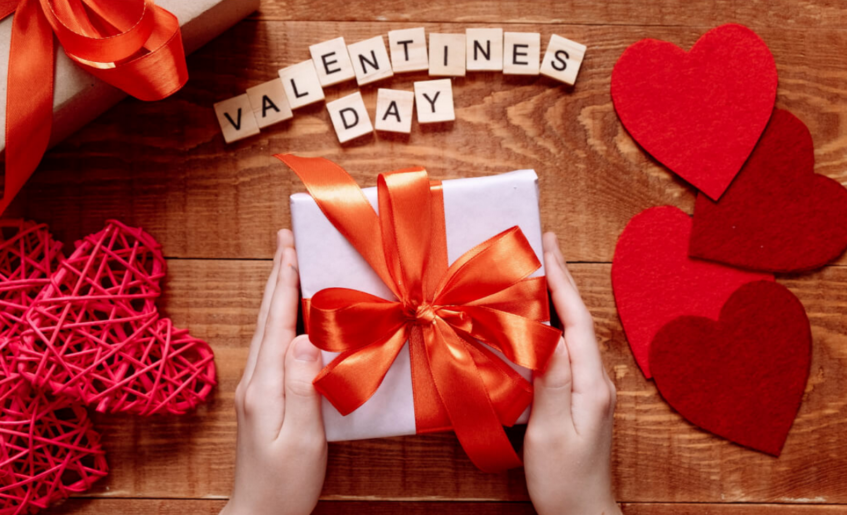 4 Creative Valentine's Day Gift Ideas to Melt Your Partner's Heart ...